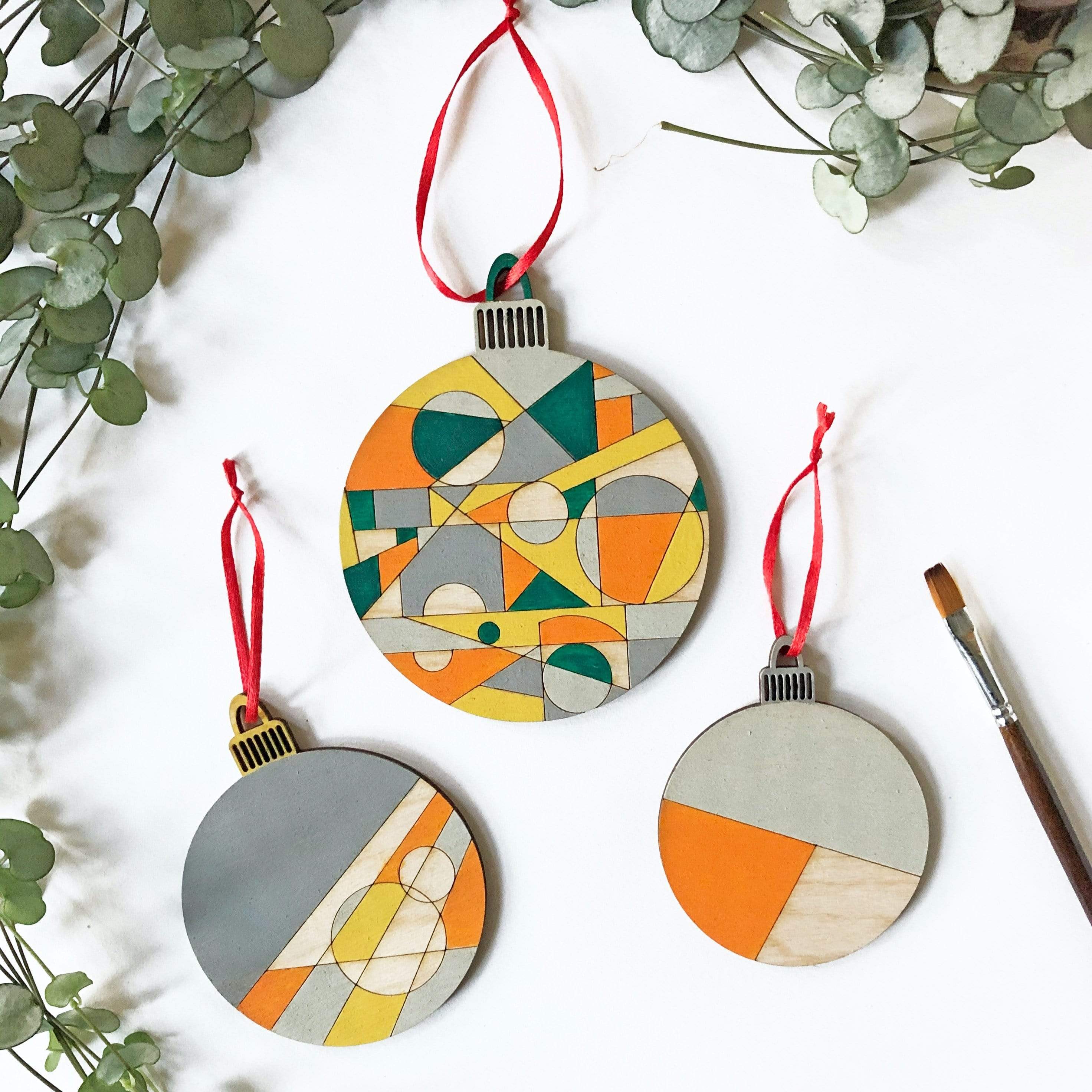 Christmas Baubles Kit - pack of 6 wooden baubles – PRIORMADE